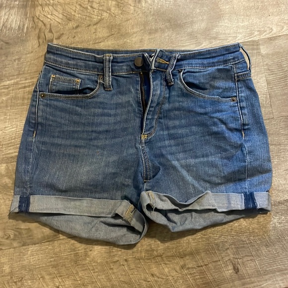 Universal Thread | Shorts | Universal Thread Denim Shorts | Poshmark
